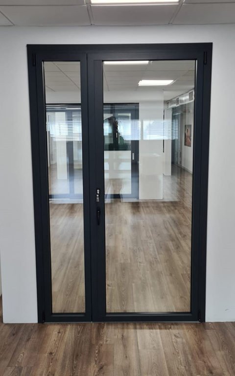 Puertas PVC - TecniMetalGlass, Carpintería de Aluminio